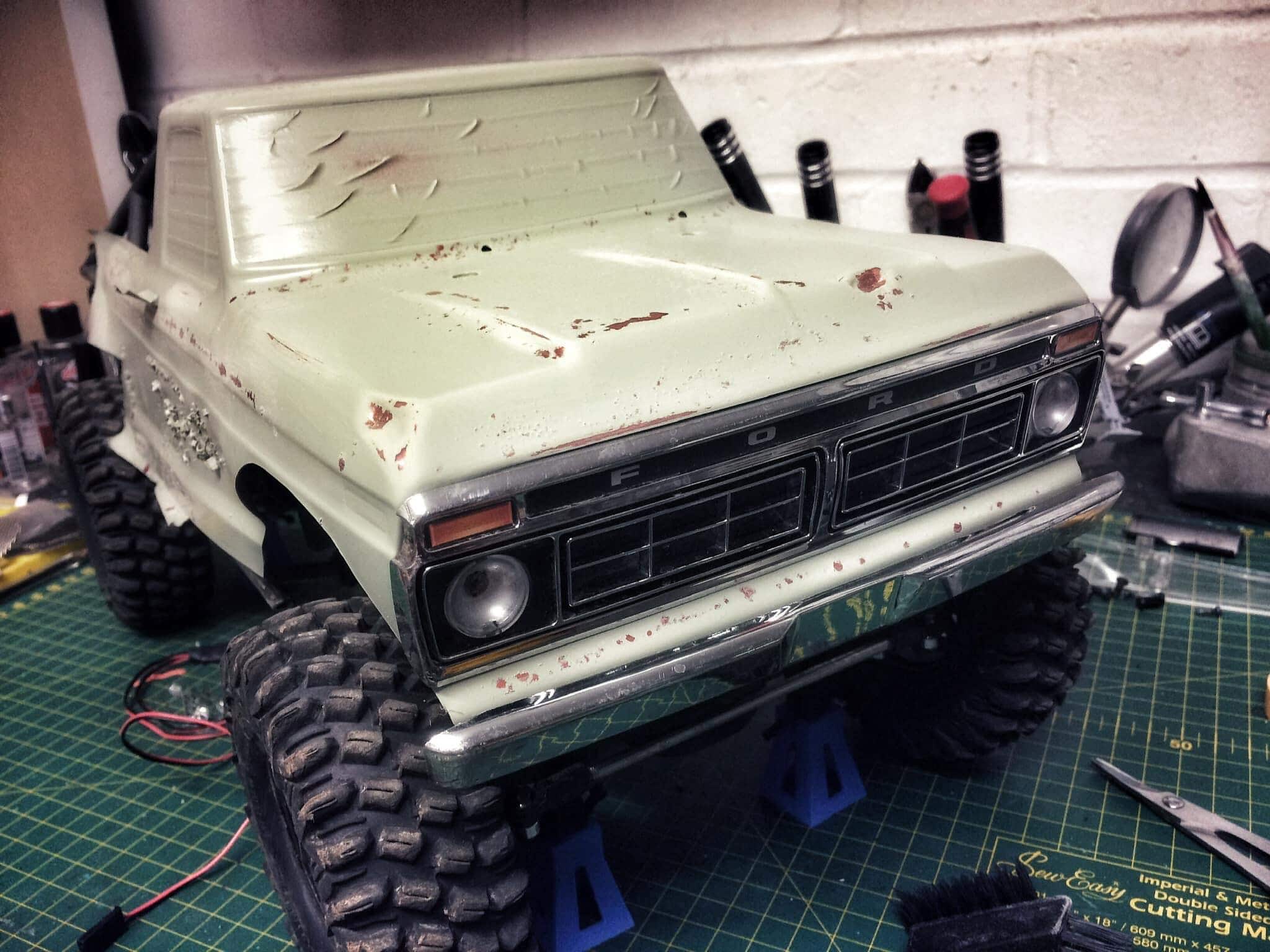 A Cage-back Classic: Adam Clift's Carisma SCA-1E Ford F-150 | RC Newb