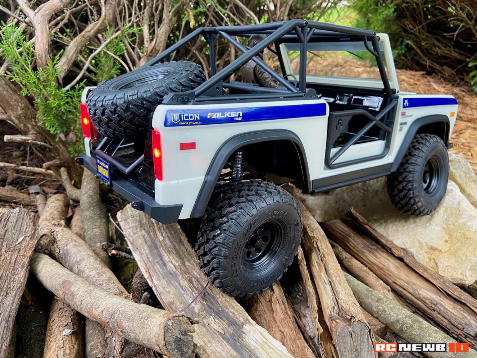 Creating a Custom SCX10 III Early Ford Bronco | RC Newb