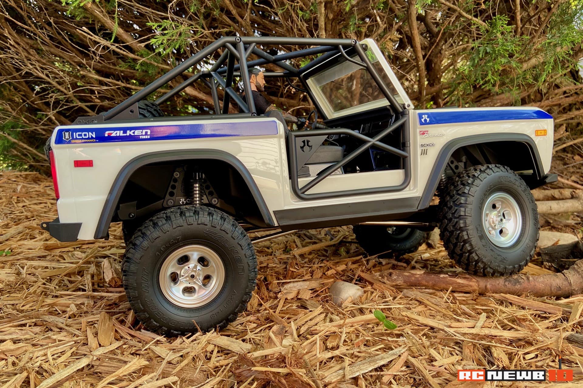 Creating a Custom SCX10 III Early Ford Bronco | RC Newb