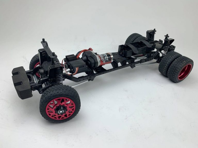 CEN Racing Ford F450 SD 1/10-scale Pickup Truck | RC Newb