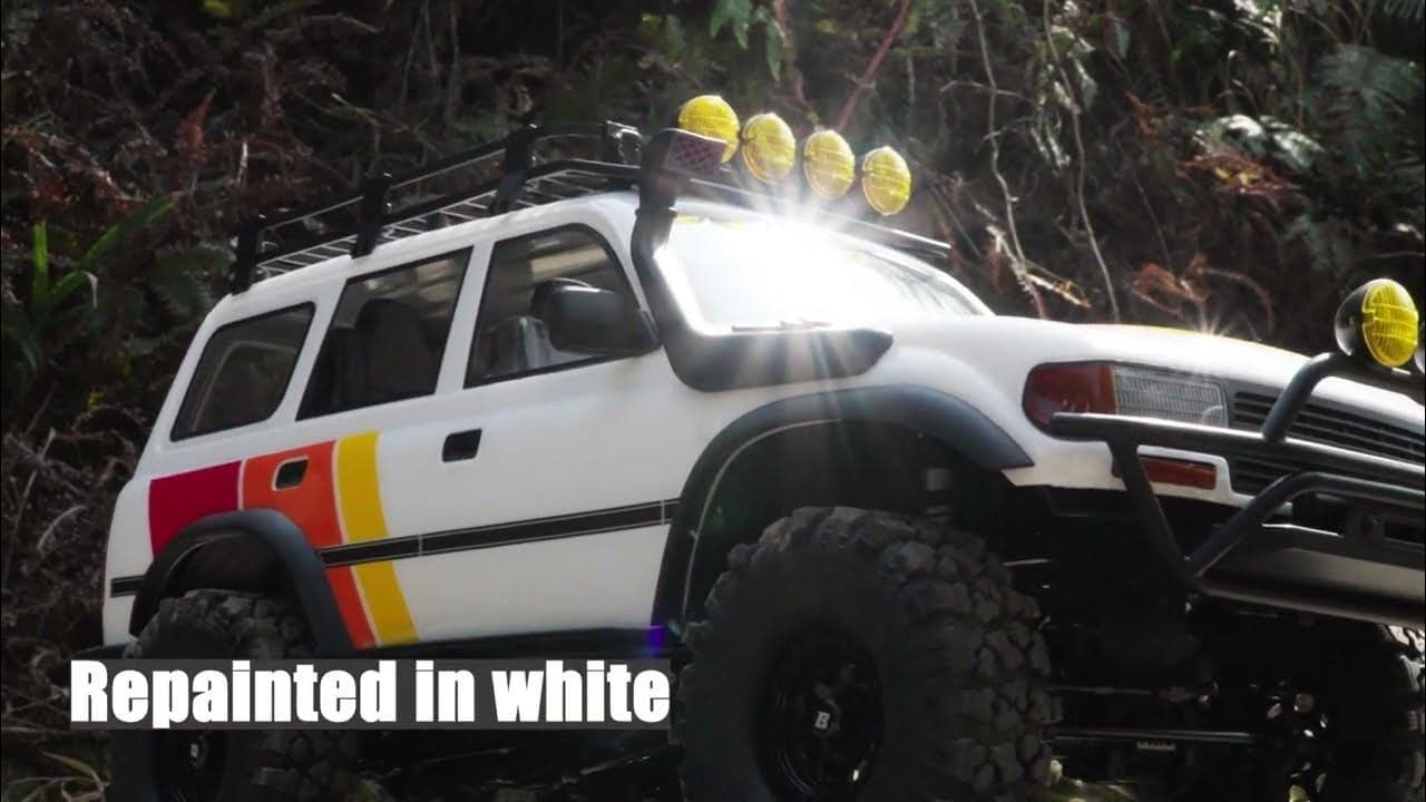 Fair RC FCX10 Toyota LC80 Tri-Color Mod Action Video | RC Newb