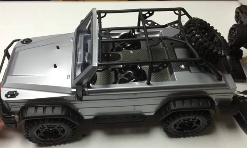 Unboxing: The HG P402 1/10 Scale RC Crawler [Video] | RC Newb