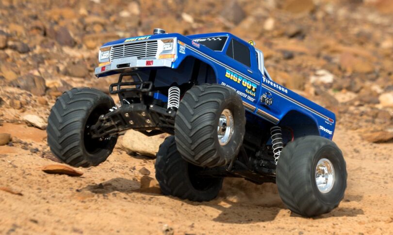 The Traxxas Bigfoot 4×4 Goes on a Retro Rampage [Video] | RC Newb